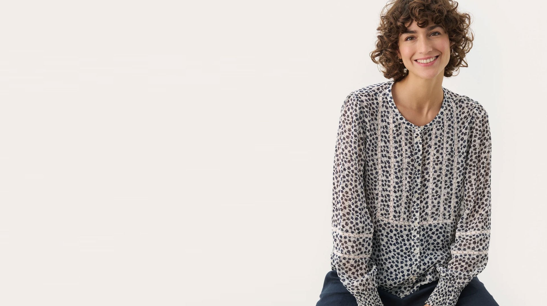 Roxtons - retailer in Hungerford, Stockbridge and Alresford.